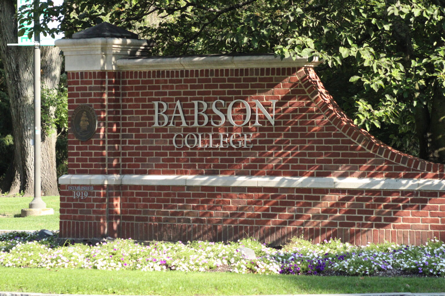 Babson Talks Finance, Student Enrollment with Select Board – Needham Local